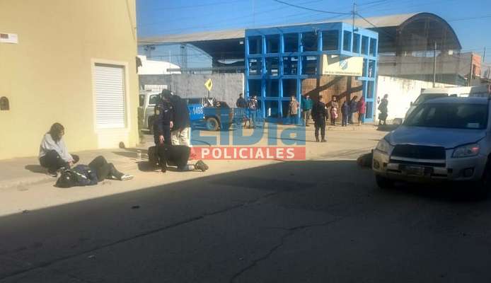 Choque Entre Una Moto Y Una Camioneta Madre E Hija Hospitalizadas