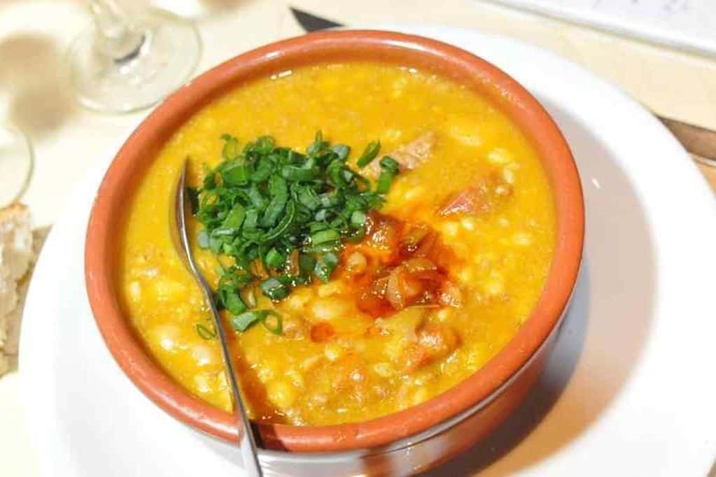 Paso a paso: cómo hacer en casa el verdadero locro argentino – El Día ...