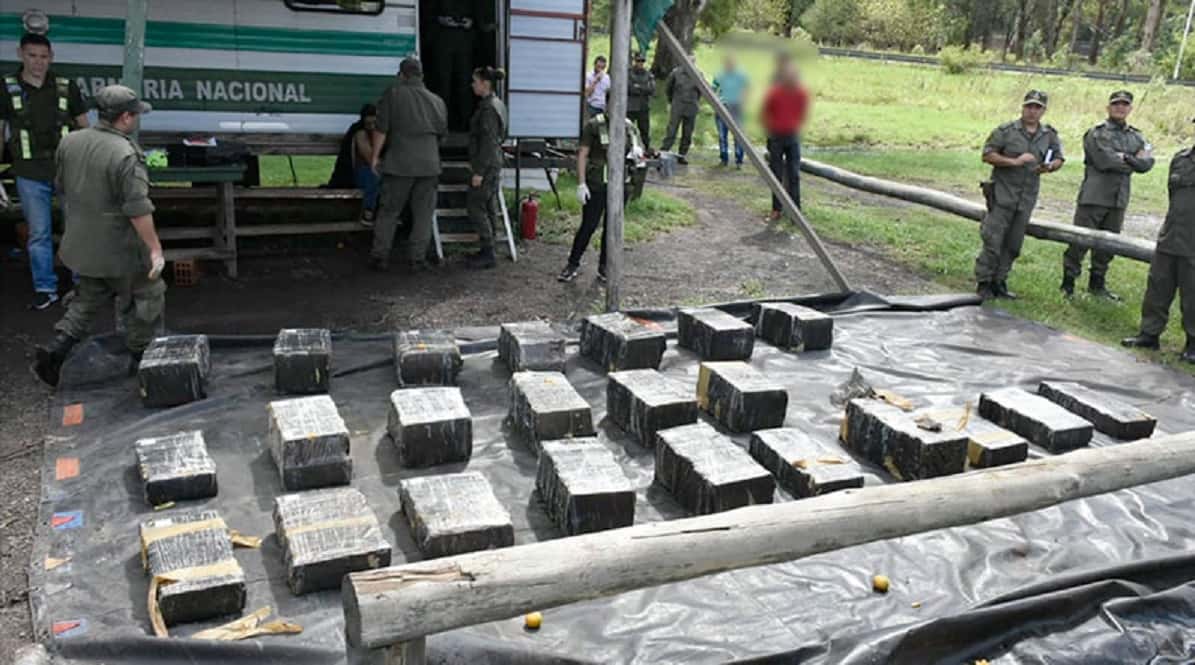 Incautaron más de 1000 kilos de droga que viajaba escondida en un camión – El Día de Gualeguaychú