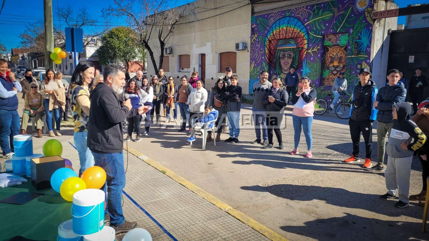 Colorshop Gualeguaychú donó 100 litros de pintura a una ONG local de la ...