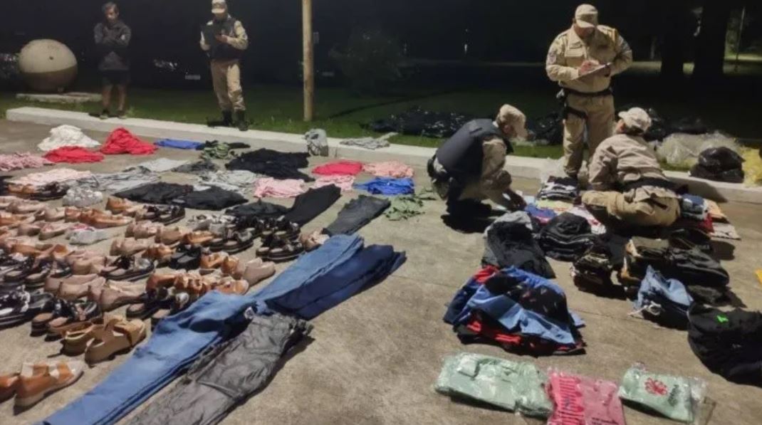 Tres ancianos y un menor que fue entregado por sus padres fueron ...