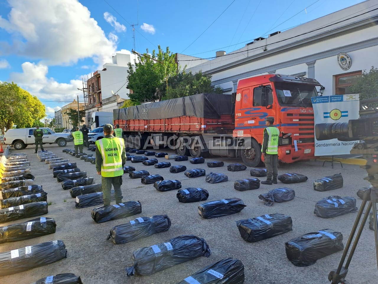 Incautaron casi una tonelada de marihuana valuada en 2,5 millones de ...