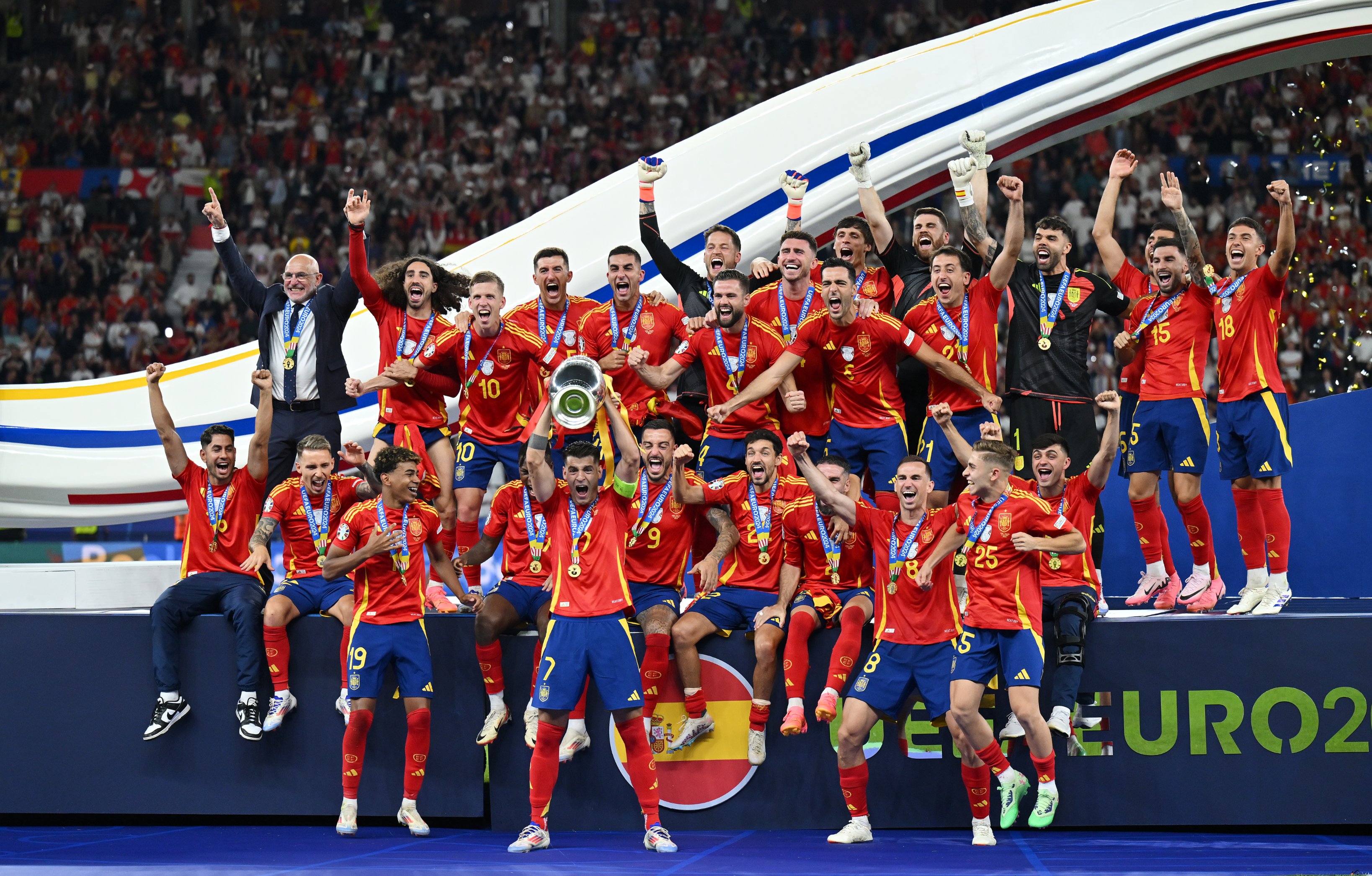 España derrotó 2-1 a Inglaterra y se consagró campeón de la Eurocopa ...