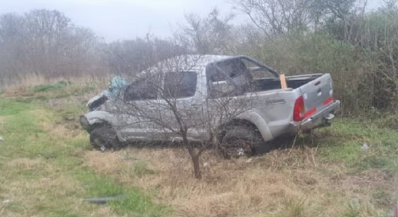 Una familia con dos bebés sufrió violento despiste: hospitalizaron a ...