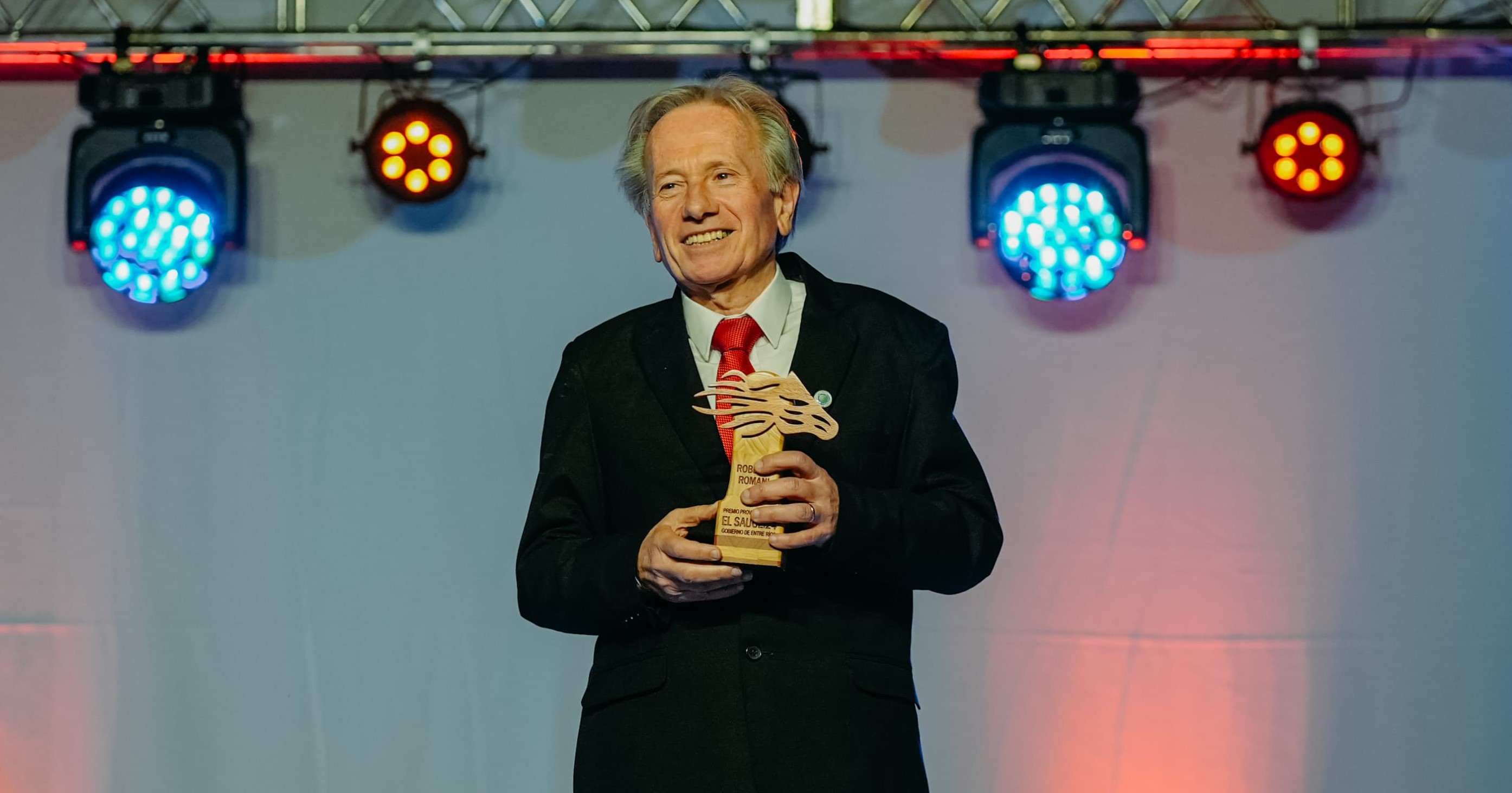 Reconocieron a Roberto Romani por su trayectoria en la cultura y la ...